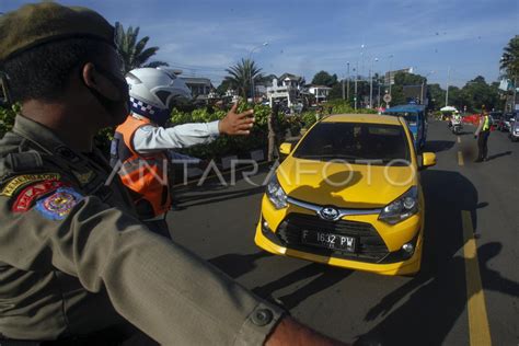 Operasi Penerapan Protokol Kesehatan Di Kawasan Puncak Bogor Antara Foto