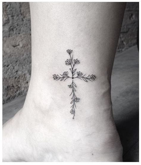 Tatuagem de cruz veja desenhos que refletem fé e esperança Eu Total
