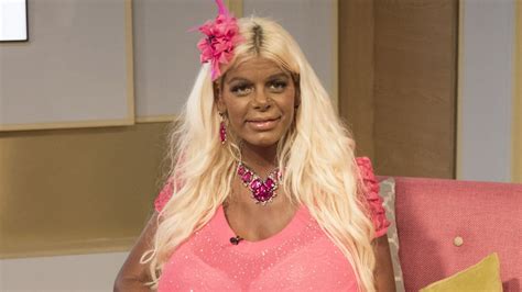 Schon wieder Martina Big ließ sich erneut Brüste machen