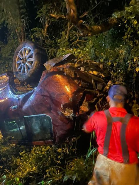 Trágica Mueren 3 personas y 7 resultan heridas en accidente de
