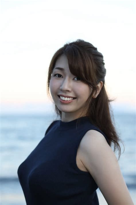 Photobook 東海 No 1 巨乳キャスター 杉本佳代 Gカップ乳初ヌード100カット超完全版 FRIDAYデジタル写真集