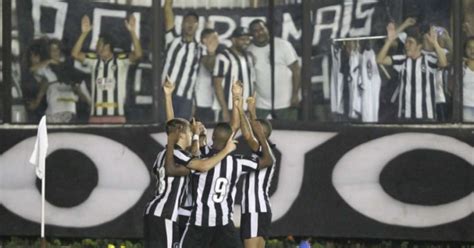Nos Ltimos Cinco Anos Botafogo Venceu Apenas Uma Partida Na Estreia