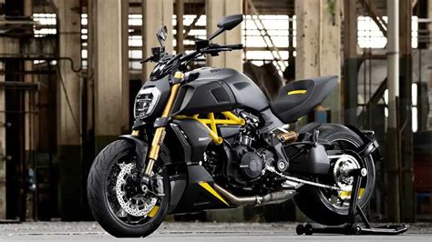Could Ducati Shoehorn Its Granturismo V Into The Diavel