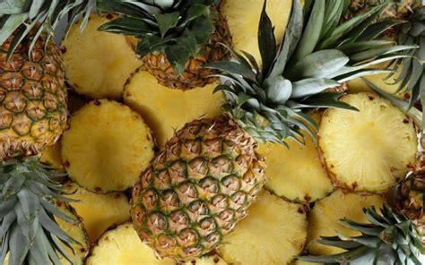 Abacaxi emagrece e ajuda na digestão veja outras frutas