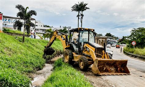 GARANHUNS Prefeitura inicia serviços às margens da BR 423