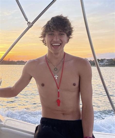 The Summer I Turned Pretty By Jenny Han Jeremiah Fisher Hottest Guy