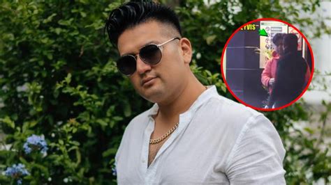Cuál fue la REACCIÓN DE DEYVIS OROSCO luego que Magaly Medina lo