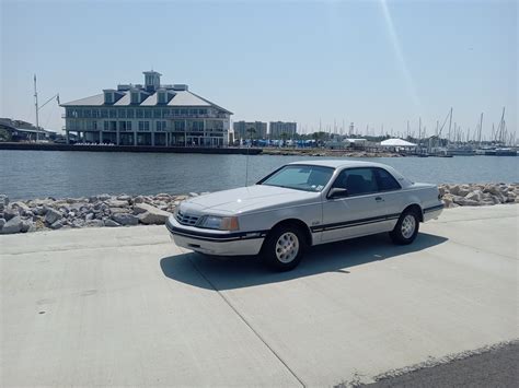 1988 Ford Thunderbird 009 Barn Finds