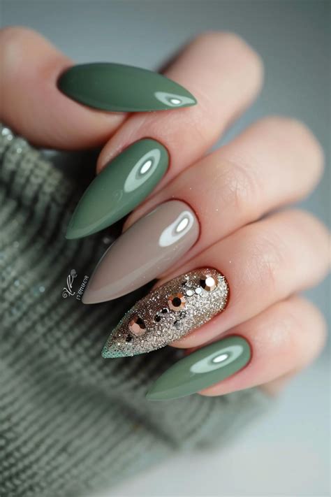 22 Gorgeous Sage Green Glitter Nail Designs To Try NeedleStar