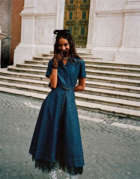 Total 77 Imagen Outfit Con Vestido De Mezclilla Y Botas Abzlocal Mx