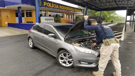 Carro roubado na capital baiana é recuperado pela PRF na BR 116