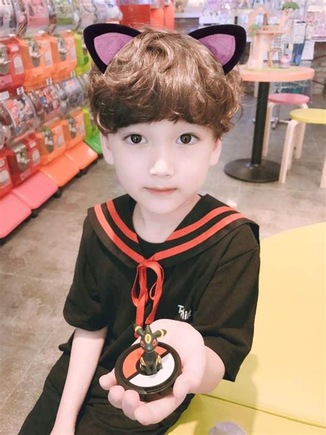 Ghim của คณนายจอง trên Baby Trẻ con Dễ thương Bé cưng