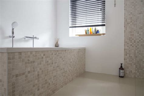 De Voor En Nadelen Van Een PU Gietvloer In De Badkamer
