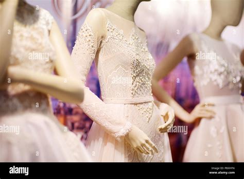 Beautiful Mannequins Hi Res Stock Photography And Images Alamy