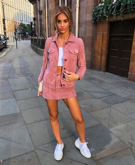 E M I L Y S H A K G O U G H On Instagram Missyempire Looks