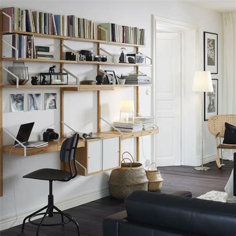 Comment aménager un coin bureau dans un salon Marie Claire