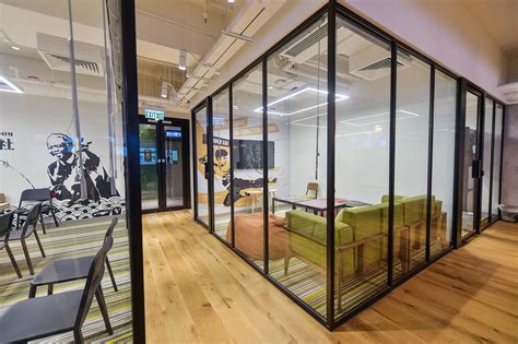 A Tour Of Naked Hubs Cool Hong Kong Coworking Space Officelovin
