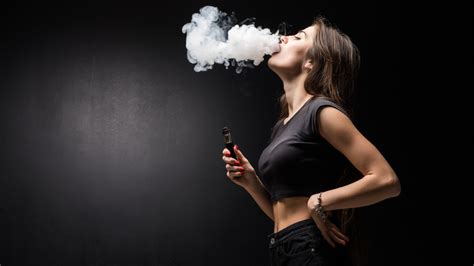 Vapear es tan perjudicial para las encías como el tabaco ENCUENTRO