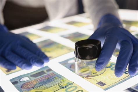 13 Falsi Per Ogni Milione Di Banconote In Euro