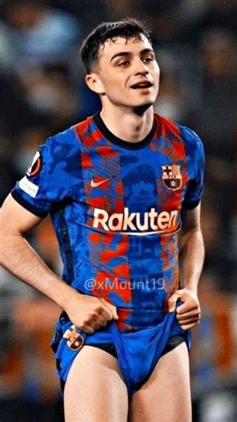 Pedri Cute Football Players Soccer Guys Football Players Photos