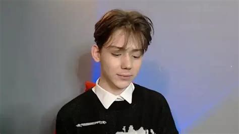 Discover 20 Years Old Ohnosashaa From StripChat