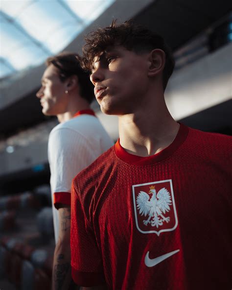 Koszulki reprezentacji Polski 2024 PREMIERA Buty piłkarskie sprzęt i