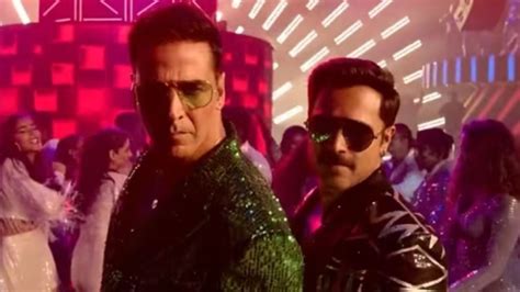 Selfiee Akshay Kumar Recreates His Iconic Song Main Khiladi Tu Anari