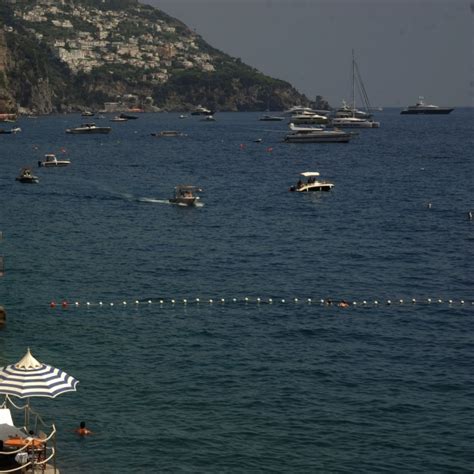 Scontro Tra Motoscafo E Veliero Ad Amalfi Lo Skipper Indagato Per