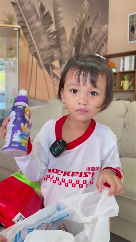 Pulang Borong Jajan Dan Es Krim Shortvideo Shorts Trending Eskrim
