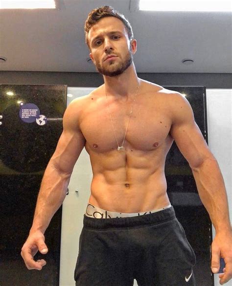 Extraordinary Gay Men Nude Vametgrow