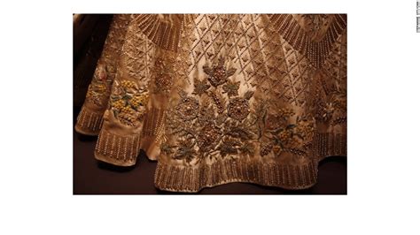 Queen Elizabeth Ii S Coronation Regalia To Go On Show Cnn