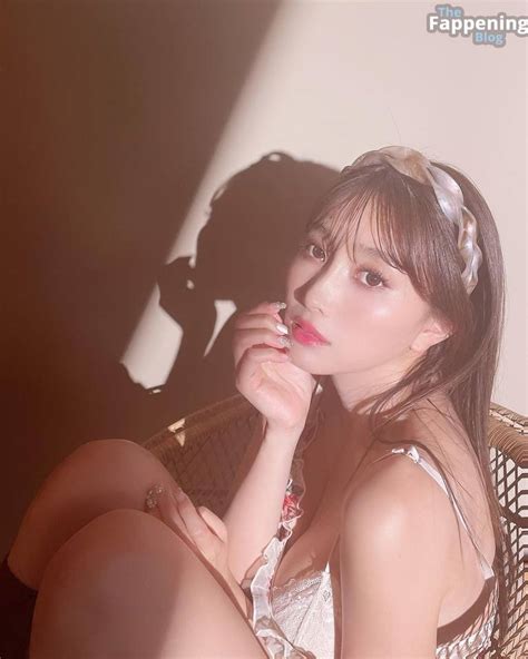 Gravure Idol Tomomi Morisaki Morisakitomomi P Tomo Nude