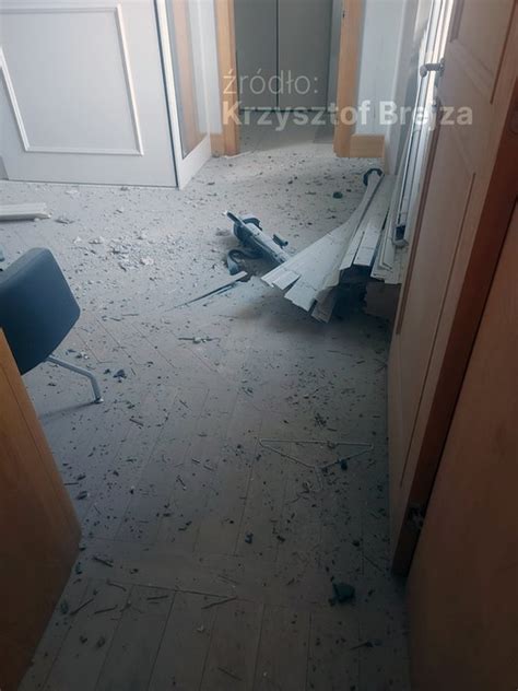 Wybuch granatnika w Komendzie Głównej Policji Wyciekły zdjęcia