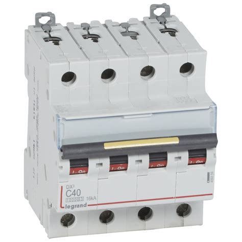 Disjoncteur Legrand DX3 4 Pôles 40A Courbe C 16KA