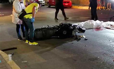 Pierde La Vida Pareja Que Viajaba En Motocicleta Zona Potosina