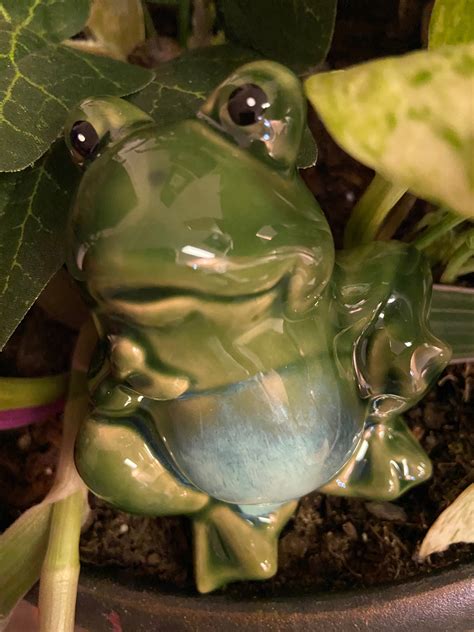 GRENOUILLE EN CÉRAMIQUE Figure pensante de grenouille de Etsy