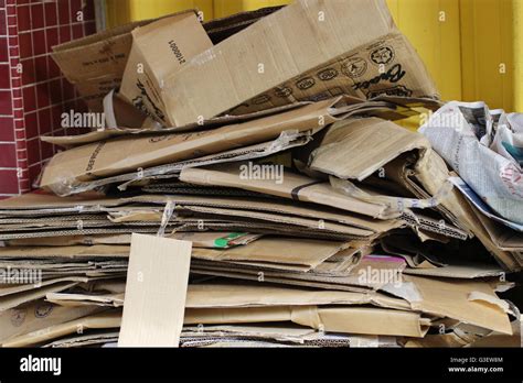 Flattened Cardboard Boxes Hi Res Stock Photography And Images Alamy