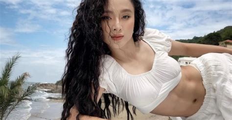 Angela Ph Ng Trinh Kh Ng Ng C Nh N Ng Ch G Y Ch