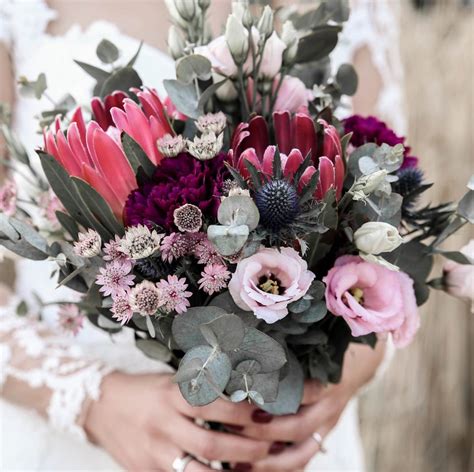 Brautstrauß im Boho Stil Blumen Cordes
