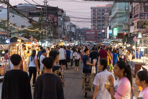 Asia Album A Tour To Night Market In Vientiane Laos Xinhua