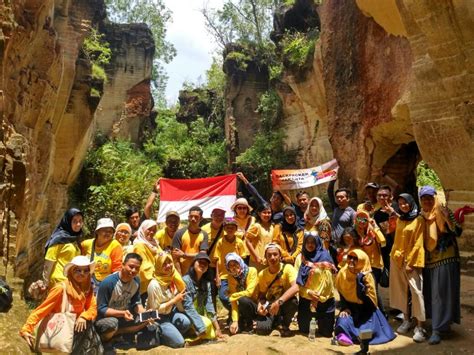 Bukit Kapur Arosbaya Wisata Unggulan Di Bangkalan Madura