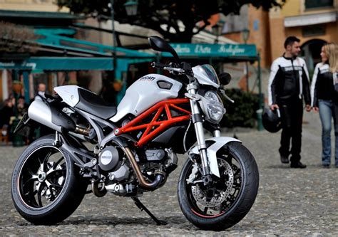 New Naked Monster From Ducati The 796 Autoevolution