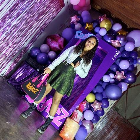 Decoración bratz Pasteles de cumpleaños para adolescentes Sesiones