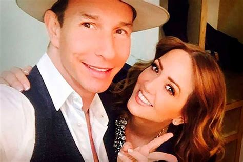 Andrea Legarreta y Erik Rubín se separan tras 22 años juntos