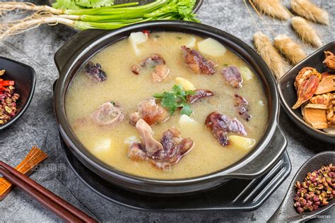 中餐传统美食土豆炖腊排骨 站酷海洛 正版图片 视频 字体 音乐素材交易平台 站酷旗下品牌