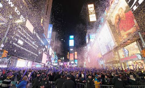 Times Square New Year S Eve Performers 2025 Ball Drop Hosts Parade