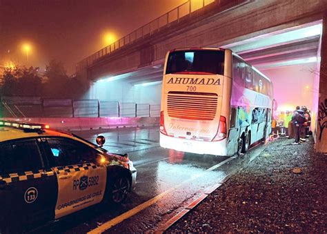 Andes on line Rocas y piedras impactaron Bus Ahumada que venía de