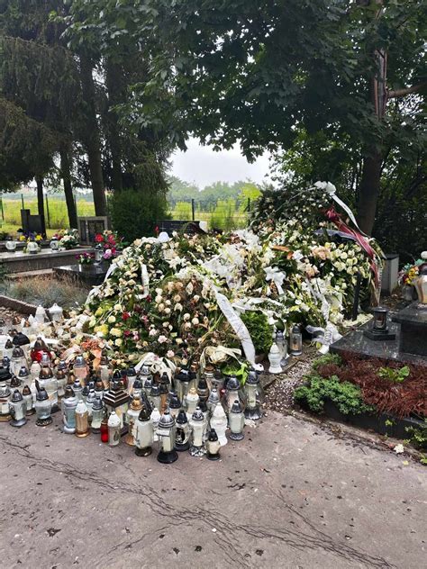 Jak wygląda grób Patryka Peretti po zdewastowaniu Zdjęcia tylko u nas