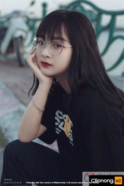 Clip hot 12 Phút Clip Gấm Kami 18 phê đờ người không che