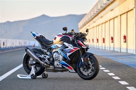 The Bmw M R Is The Worlds Most Powerful Streetfighter